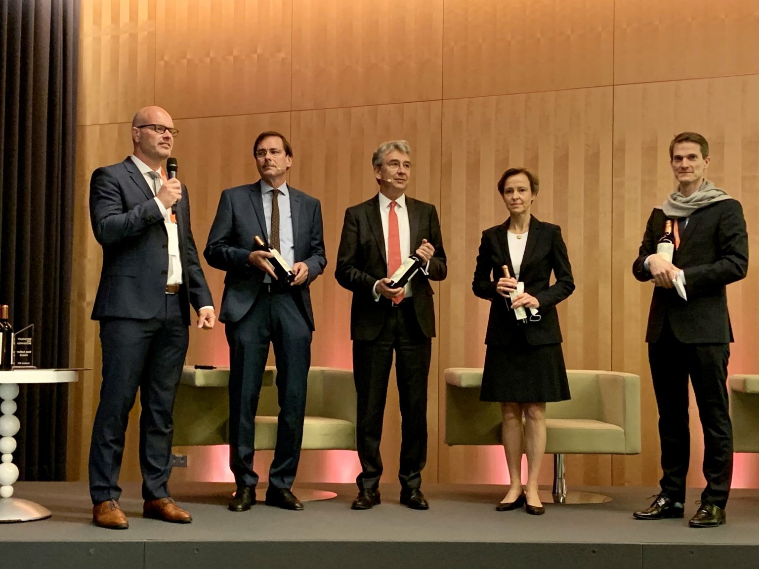 Conference Debriefing (26): WuW70 - D'Kart